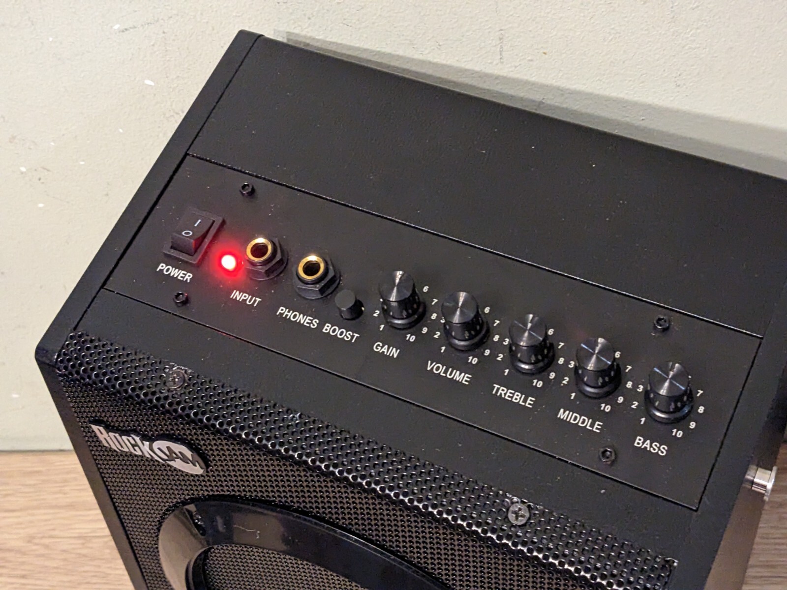 RockJam RJ20WAR2 electric guitar amplifier 20-watt amp headphone output ...