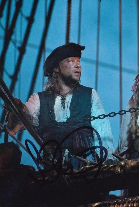 Autogramm Film (UK) | Stephen GRAHAM | 2011 Foto "Pirates Of The ...
