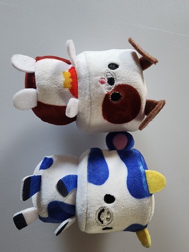 Mallo Mallo Series 1 Stephen the Cow and Maxwell the dog, 3" | eBay