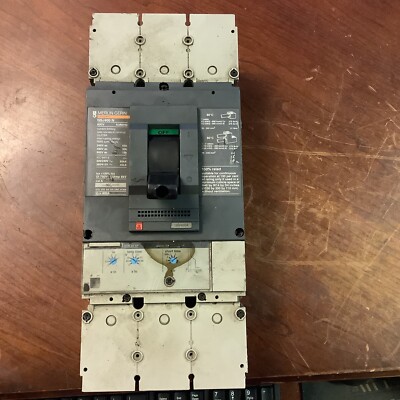 Circuit Breakers - 400A 600V