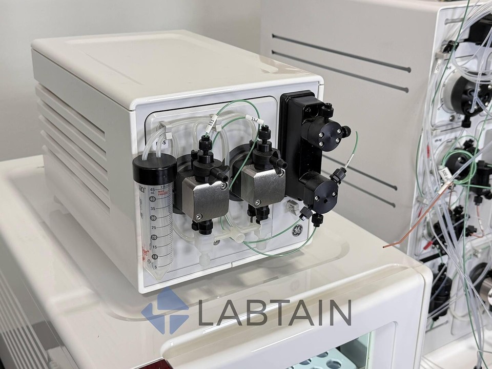 GE ÄKTA Pure Chromatography System with F9-C Fraction Collector & S9 ...