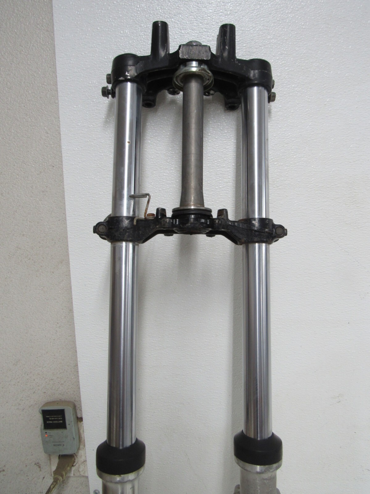 1983 YAMAHA XT250 XT 250 FORKS FRONT END SUSPENSION TRIPLE CLAMPS OEM ...