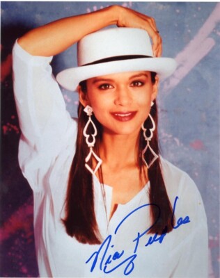 Nia Peeples- Signed Color Photograph | eBay