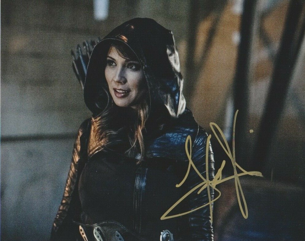 Lexa Doig Arrow Autographed Signed 8x10 Photo COA #C105 | eBay