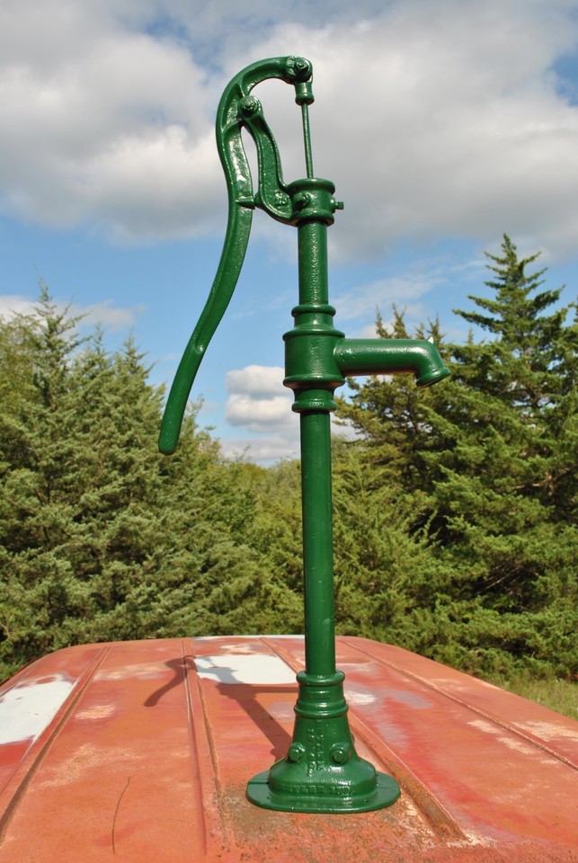 Vintage Butler Pump Co Butler IND Cast Iron Antique Hand Water Well ...