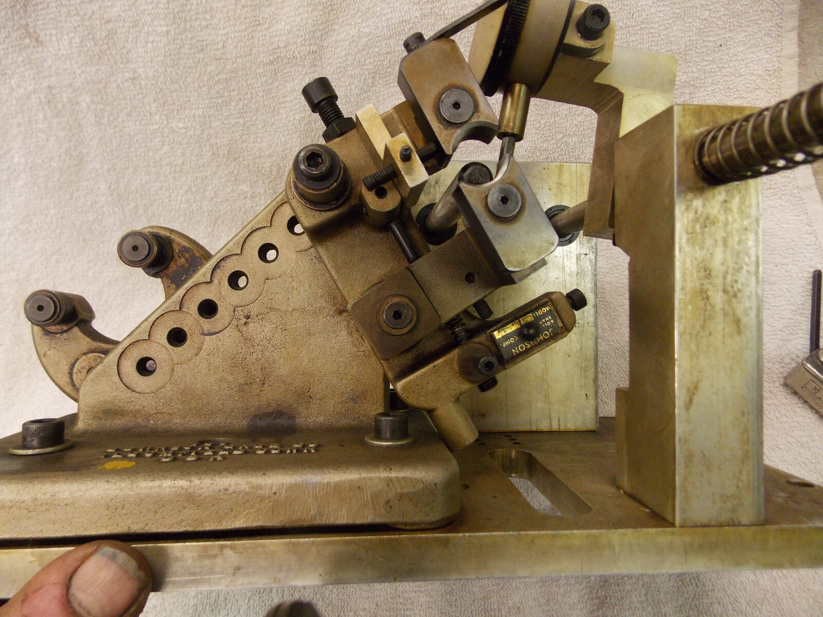 Johnson Tri Roll Thread Gage Roll Snap Inspection Comparator Model CG 1 ...