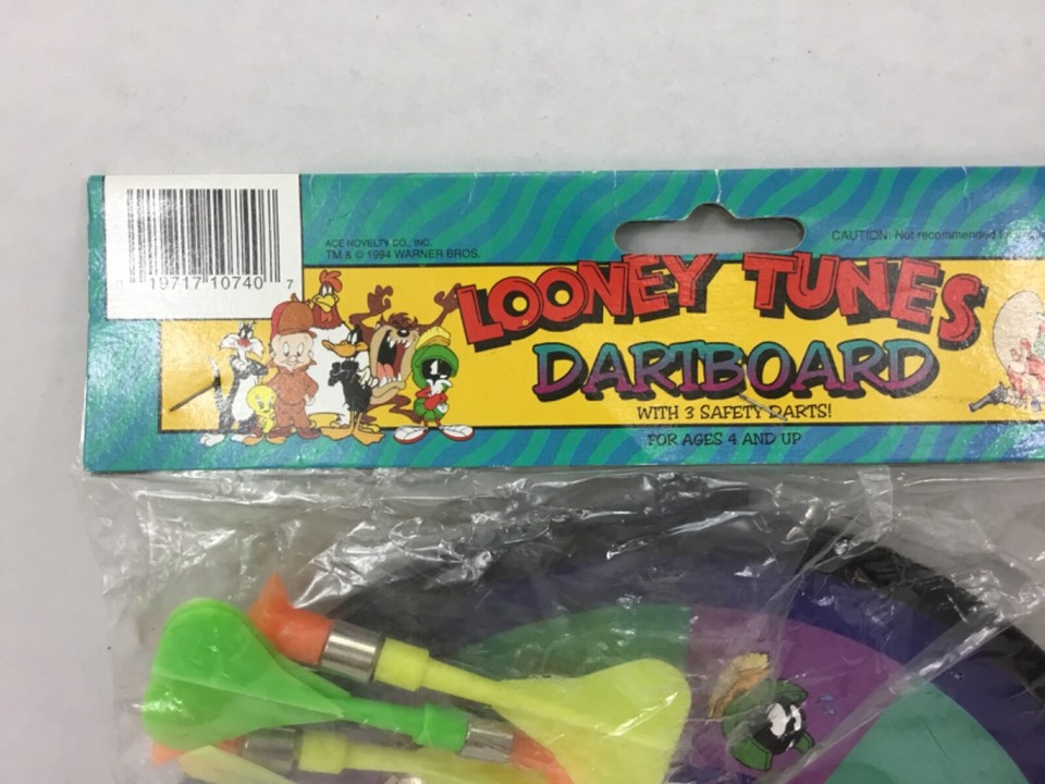 NIP LOONEY TUNES DARTBOARD 1994 Sylvester Tweety Road Runner Elmer Fudd ...