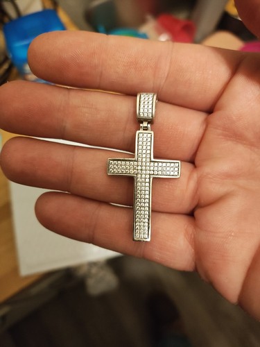 Great Condition .Beautiful Preowned.Sterling Silver Iced Out Cross ...
