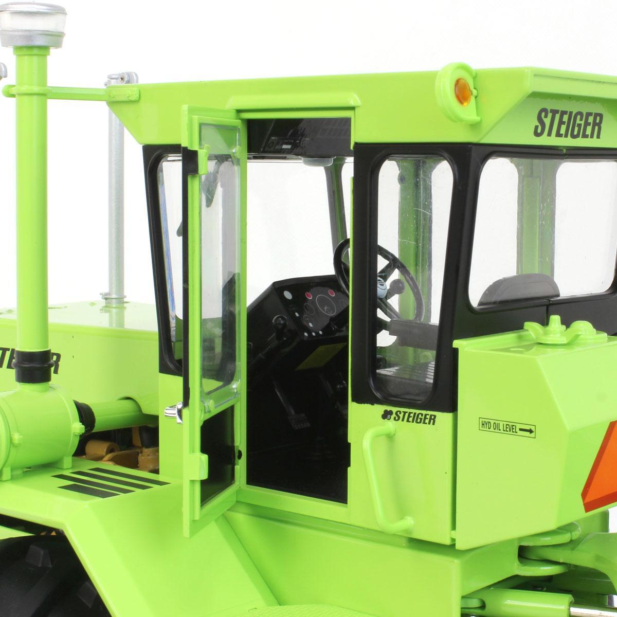 ERTL 1/16 Steiger Bearcat Series II, Prestige Collection 44265 ...