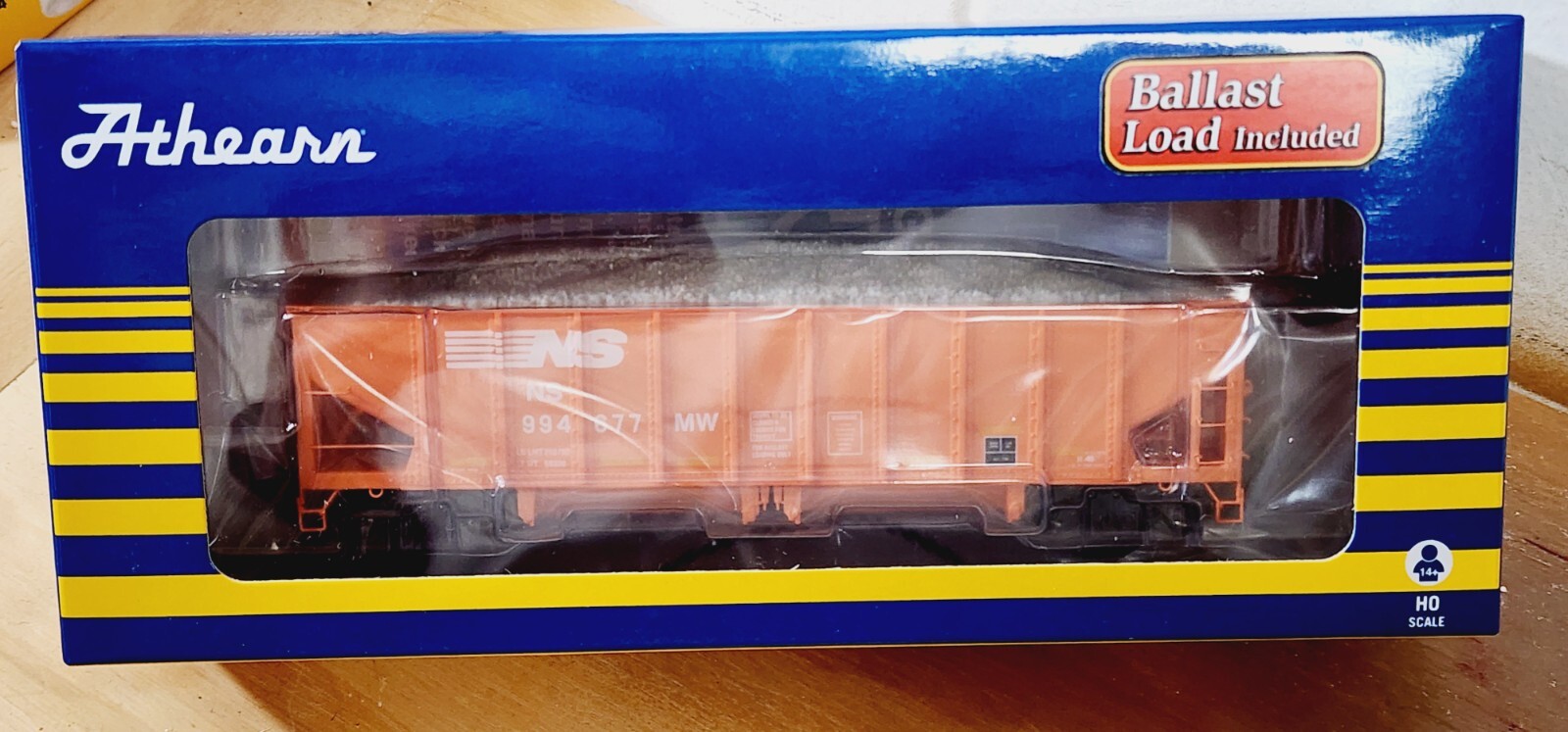 Norfolk Southern RR 40' OB 4 Side Bay Ballast Hopper Car 994677 Athearn ...