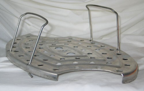 Vintage Aluminum Dutch Oven Meat Trivet w Handles - Wear Ever or Wagner ...