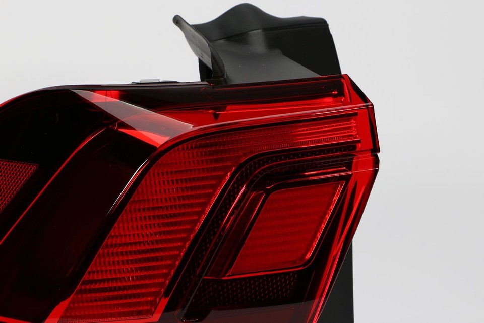 VW Tiguan Rear Light Left 16-18 LED Red Lamp Passenger Near Side N/S ...
