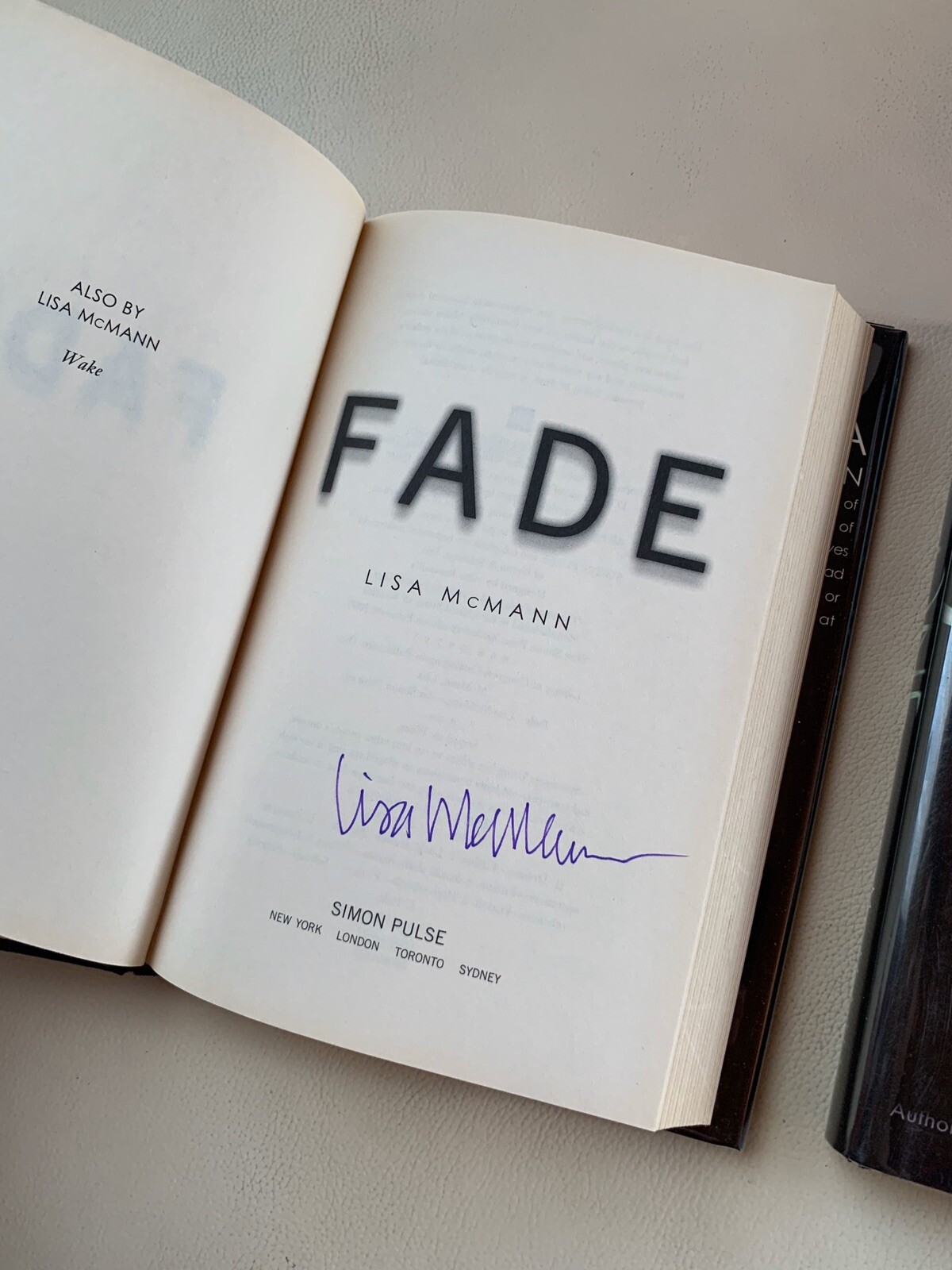 Lisa McMann Wake Fade Gone Lisa McMann SIGNED | eBay