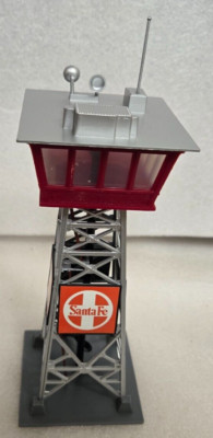 LIFE-LIKE HO-Scale Operating Lighted Yard Tower Structure Building ...