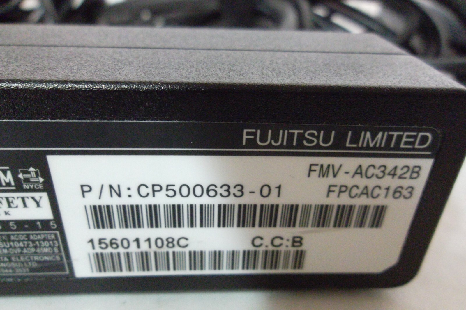 Fujitsu ADP-65MD B 19V 3.42A Power Adapter 65W CP500637-01 FMV-AC342B ...