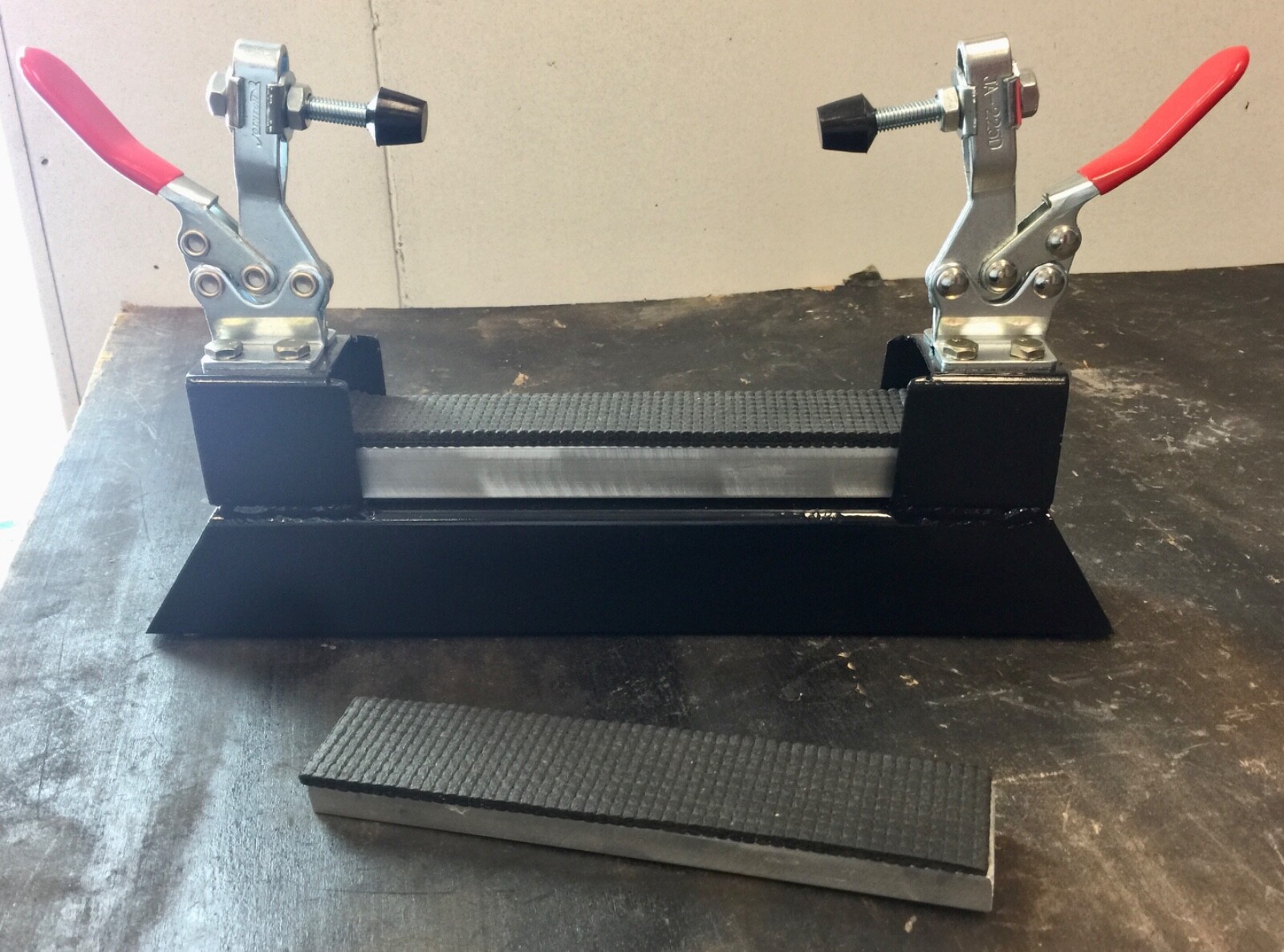 Fiber Optic Splicing Clamp- Mounts to table/bench | eBay