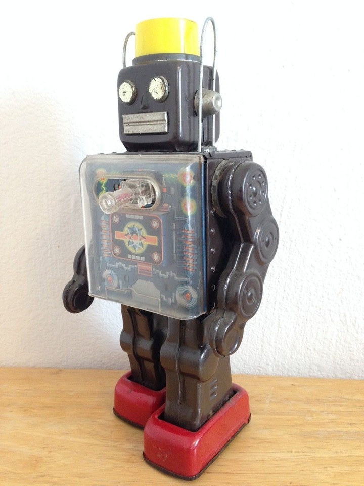 Fighting Robot, made by Horikawa, Japan 1962, rare tin toy robot from ...