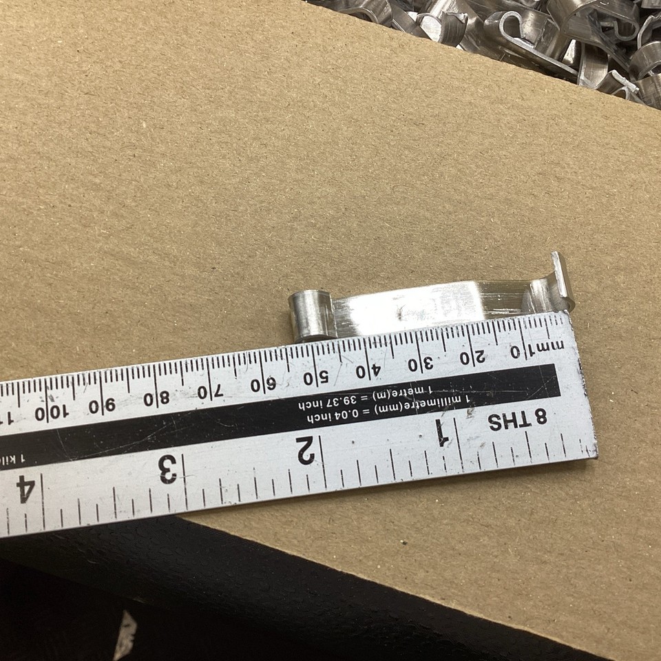500 x Sandtoft Stainless Steel Roof Tile Clips Brand New. F&F REF4983 ...