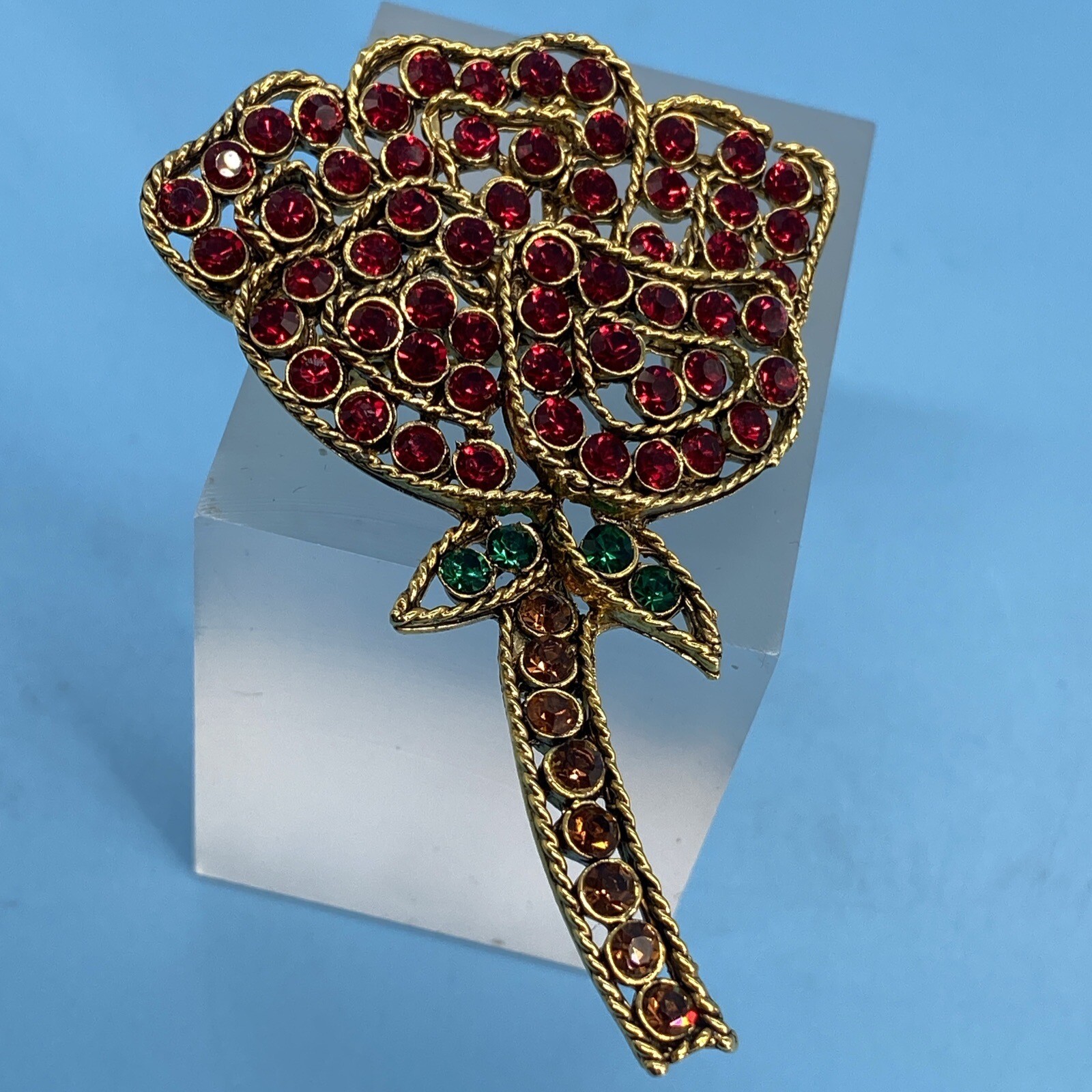 Weiss Signed/Red Rose/Flower Brooch/Rhinestones/Gold-… - Gem