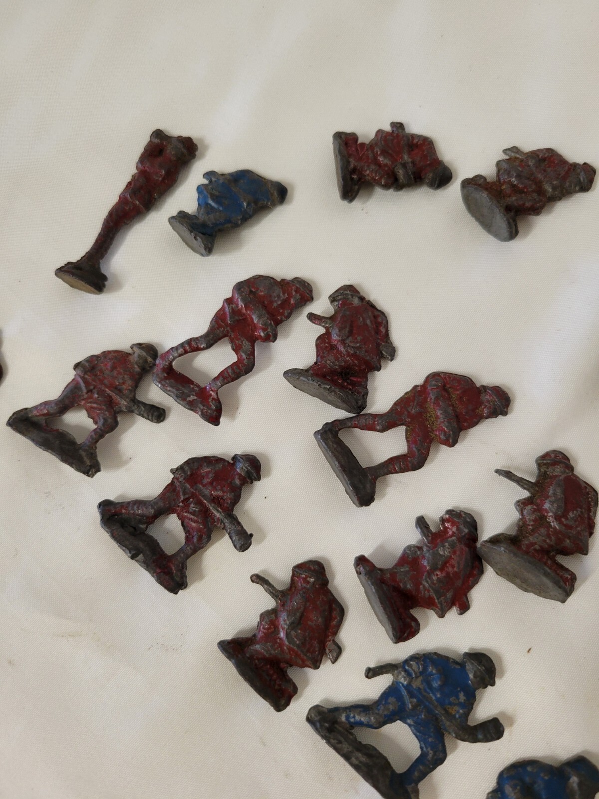 Vintage Lead Toy Soldiers Lot Of 26 | eBay