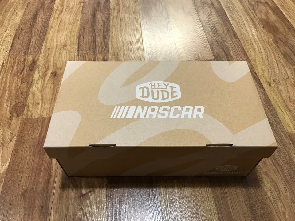 MENS 9 - New HeyDude Nascar #5 Kyle Larson Napa Hendrick Wally Hey Dude ...