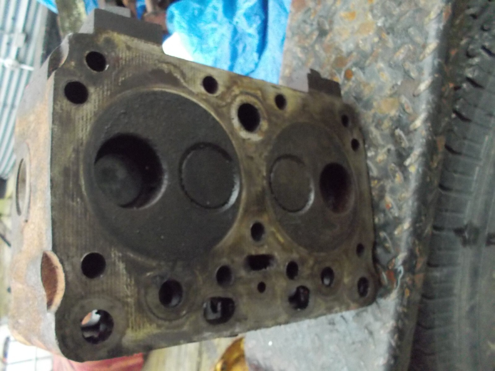 Case 731 Diesel D tractor engine motor Front Rear cylinder head A20957 ...