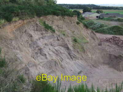 Photo 6x4 Cotside Quarry Barry Close up of the sand gravel layers ...