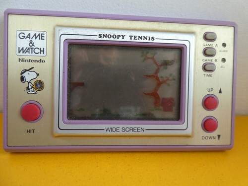 SNOOPY TENNIS - GAME & WATCH - NINTENDO - 1982 - SP-30 / JEU ...