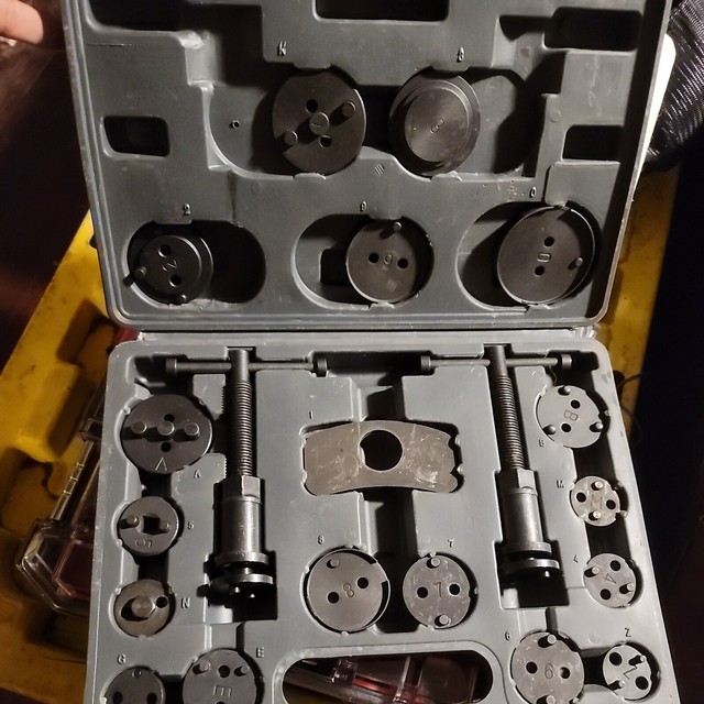 Matco Tools 20pc Brake Caliper Screw Tool Kit BCW20 in Case for sale ...