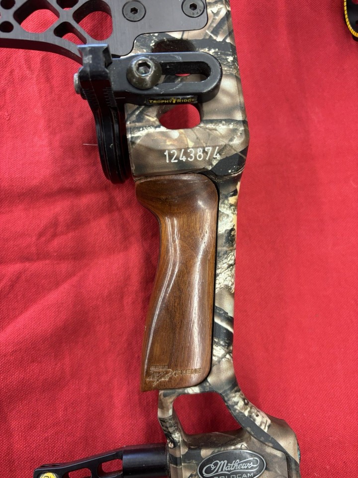 Used Mathews Z7 Extreme | Right Hand | 70lb Limbs | 28’ Draw Length ...
