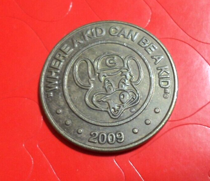 Chuck E Cheese collectors token 2009 coin Birthday Party medallion ...