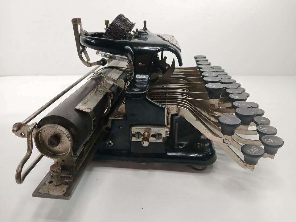 c.1893 No.5 Blickensderfer Typewriter Stamford CT w/ Original Oak Case ...
