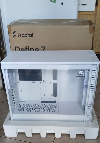 Fractal Design 7 Computer Case WHITE TG Clear Tint 3 Fans NEW IN OPEN ...