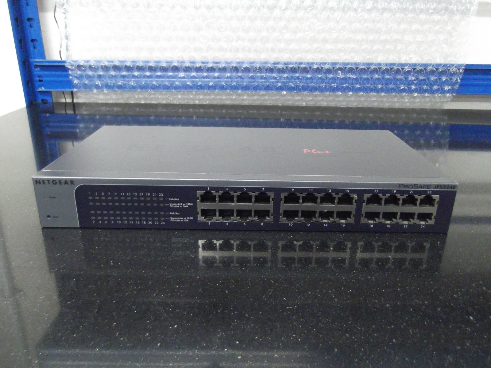 NETGEAR ProSafe JFS524 (JFS524-100EUS) 24-Port 100Mbits Ethernet Switch ...