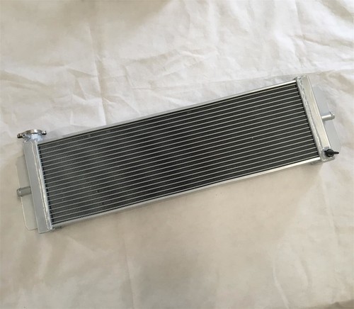 Universal Aluminum Alloy Radiator 625 x 200 x 60mm Inlet / Outlet 19 ...