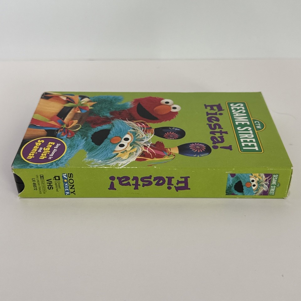 Sesame Street Fiesta! (VHS, 1997) English / Spanish Sing Along - Tested ...
