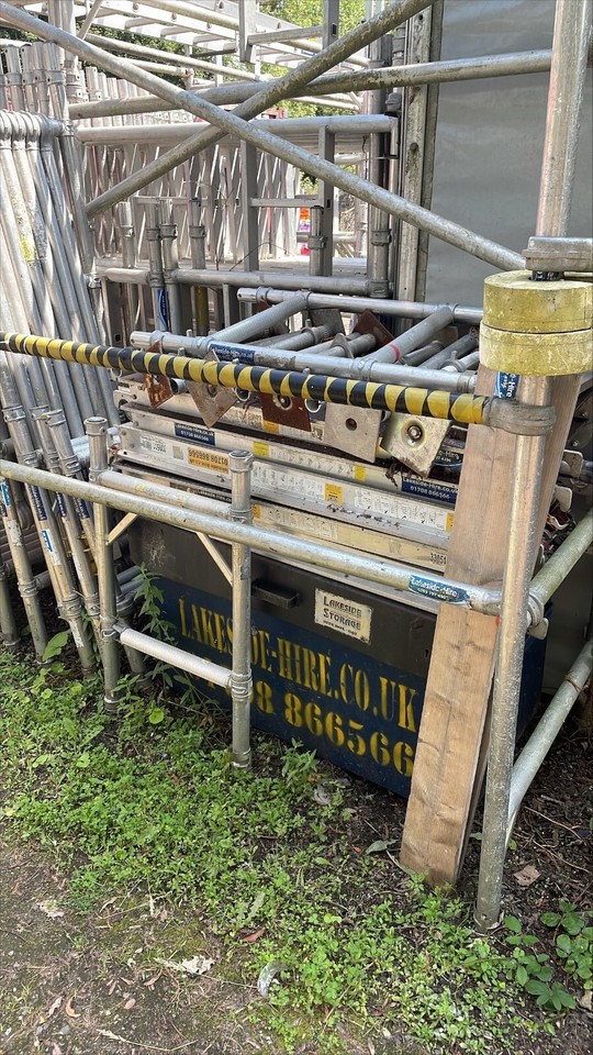 Boss Youngman Stairmax 600 Stair Well Scaffold Tower | eBay UK