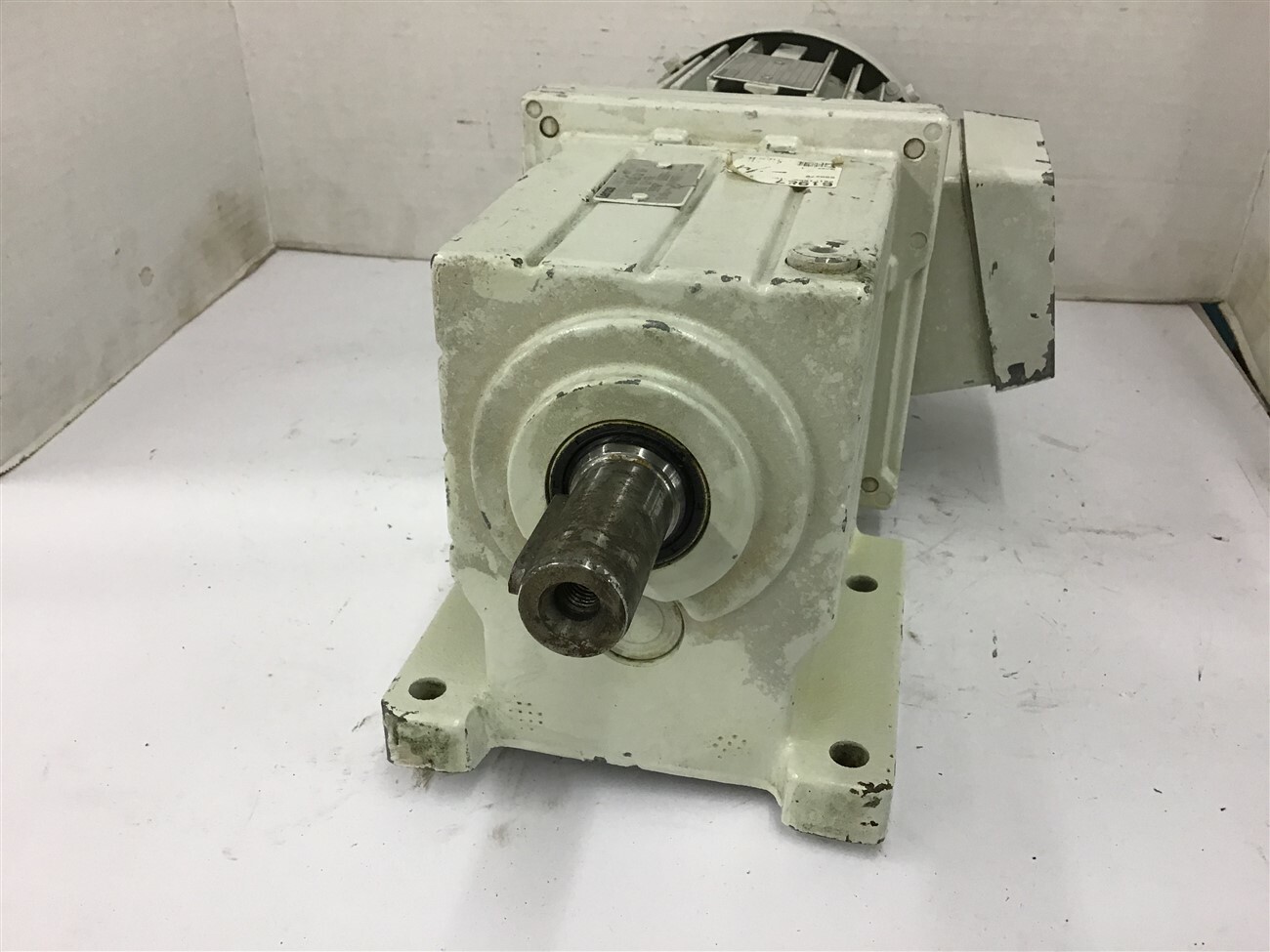 Lenze EN60034 GST05-2MVBR-088032 Gearmotor 0.75KW 1660 RPM 220-480VAC ...