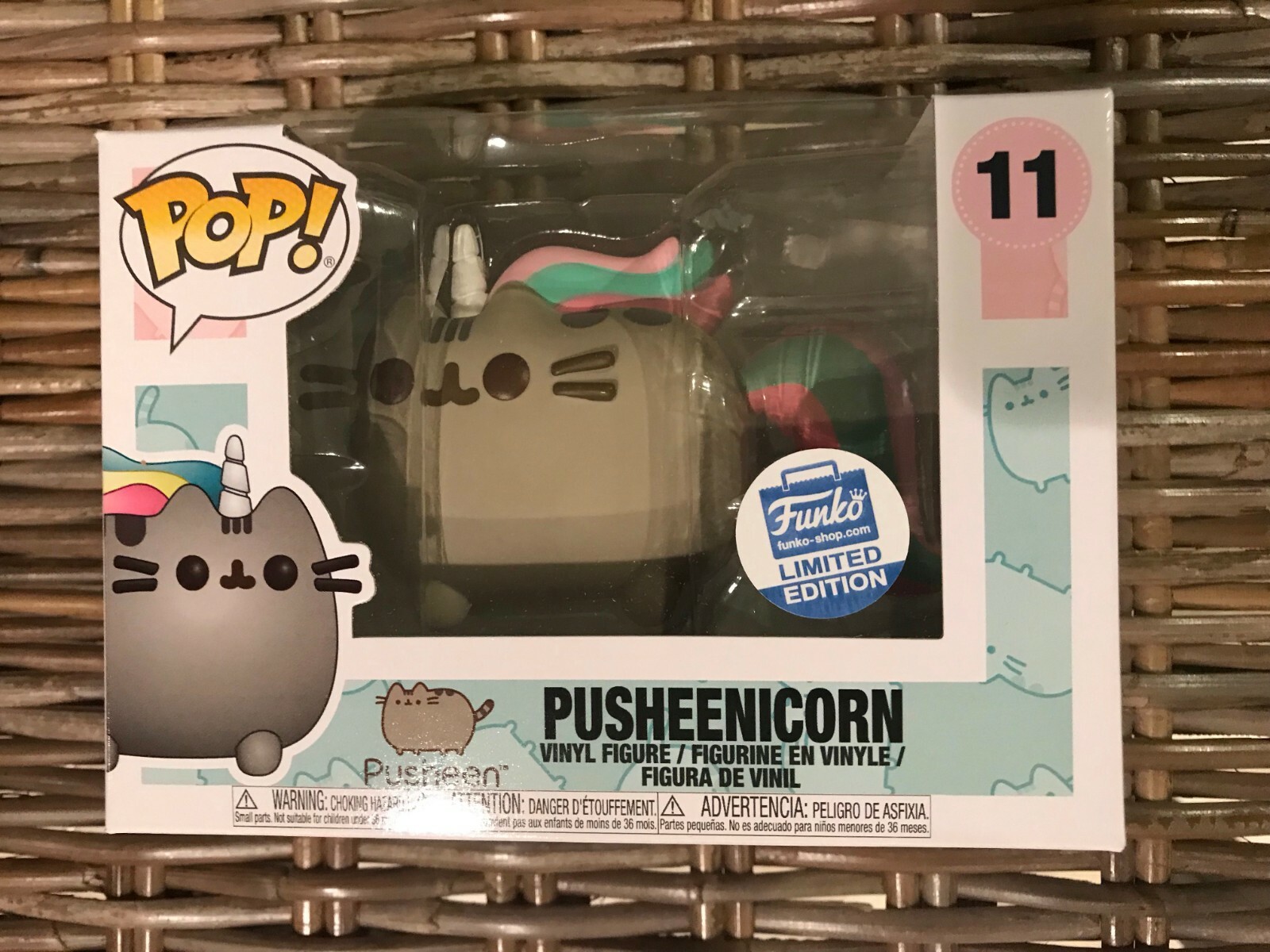 Funko Pop! Pusheenicorn with Tri-Color Tail Funko Shop Exclusive #11 In ...
