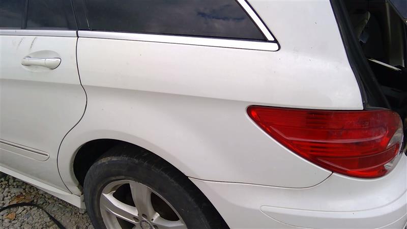 Used Left Tail Light Assembly fits: 2008 Mercedes-benz Mercedes r-class ...