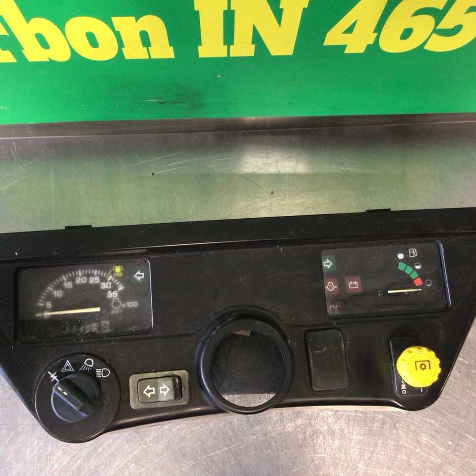 John Deere 2305 2210 Instrument Panel Dash Cluster LVA801880 1145 Hours ...