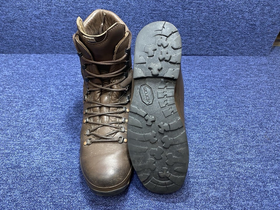 SIZE UK 10M - Altberg Defender - Walking/Hiking Boots Brown Male | eBay UK