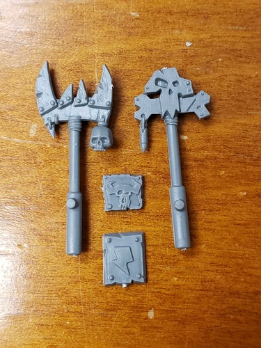 Warhammer 40k Ork Bits Boyz Glyphs & Boss Poles | eBay