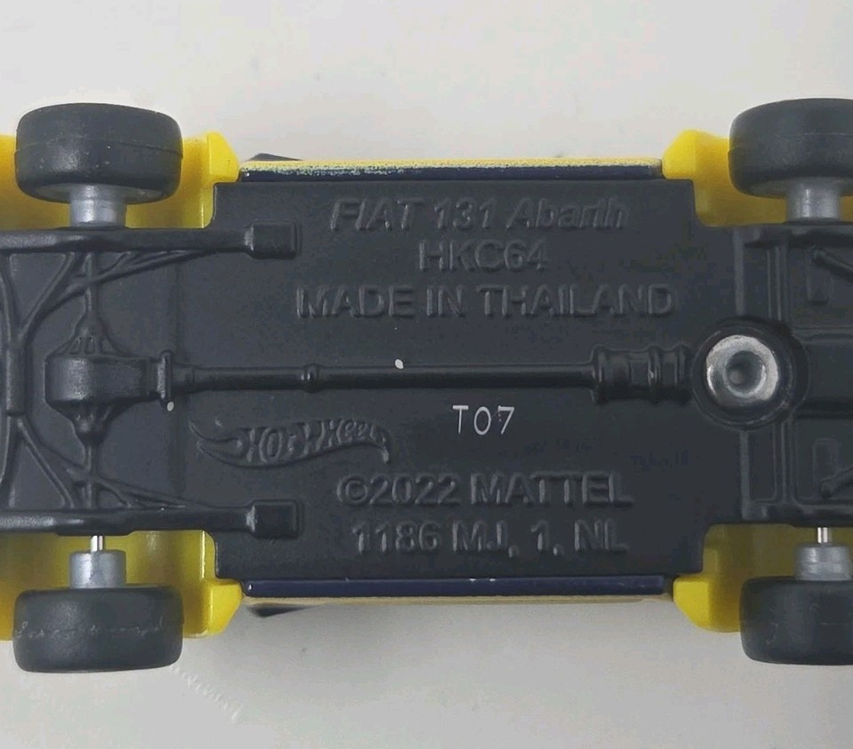 Hot Wheels Premium Team Transport Exclusive Fiat 131 Abarth Rally Car 1 ...