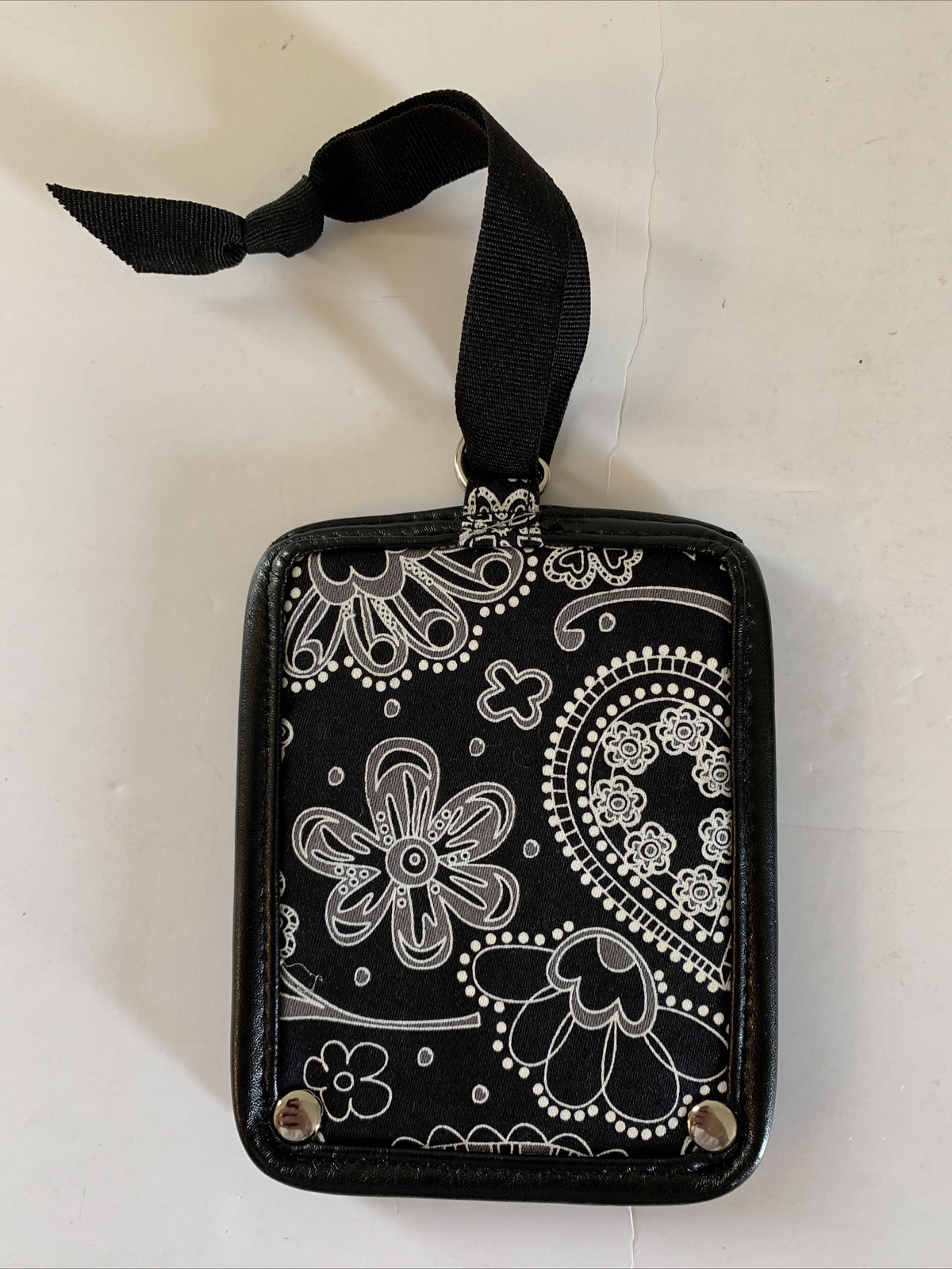Thirty One Luggage Tag in Black Paisley Parade EUC | eBay