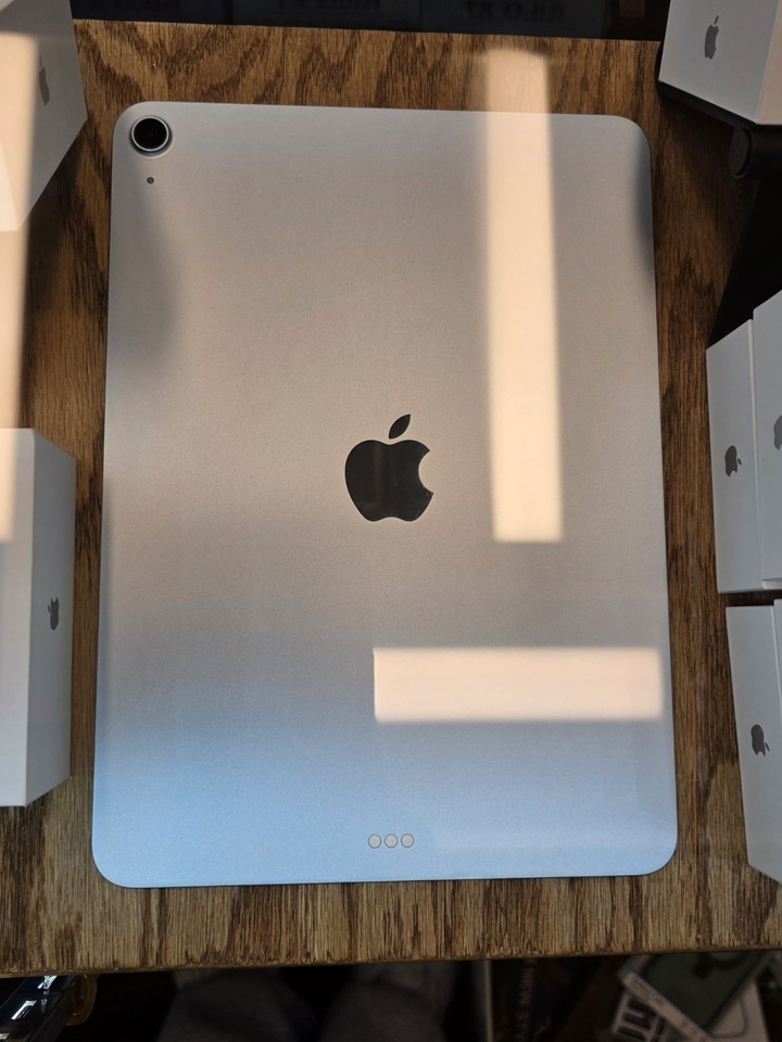 Apple iPad Air 11-inch (M3) A3266 128 GB, Wi-Fi, 11 in - Blue | eBay