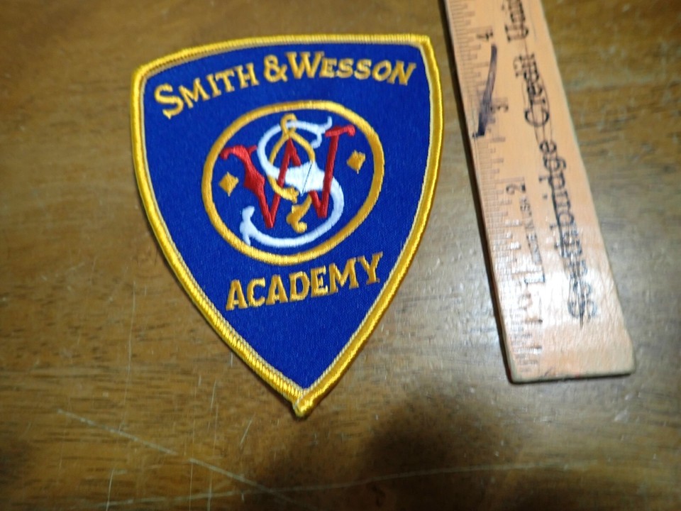 SMITH & WESSON ACADEMY NRA VEST EARLY OBSOLETE PATCH BX SP # 451 | eBay