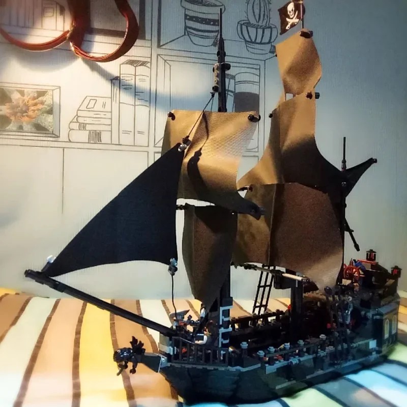 MOC Pirate Ship Building Blocks Set 4195PCS Sailboat Model Toy for Kids ...