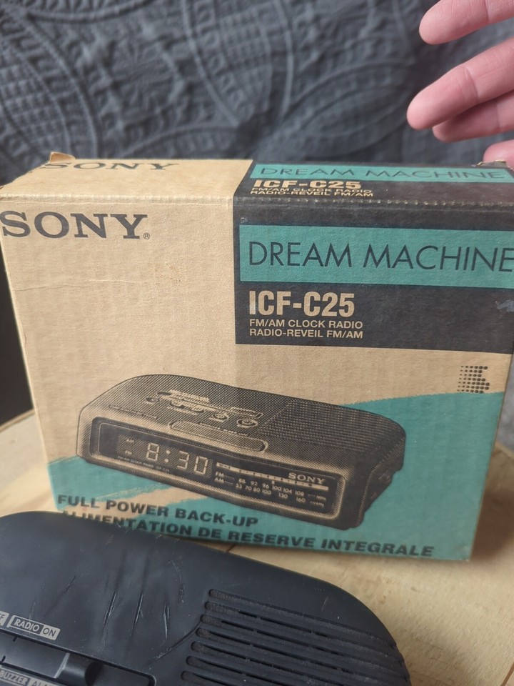 Vtg '90s Sony Dream Machine AM/FM Radio/Alarm Clock Model ICF-C25 ...