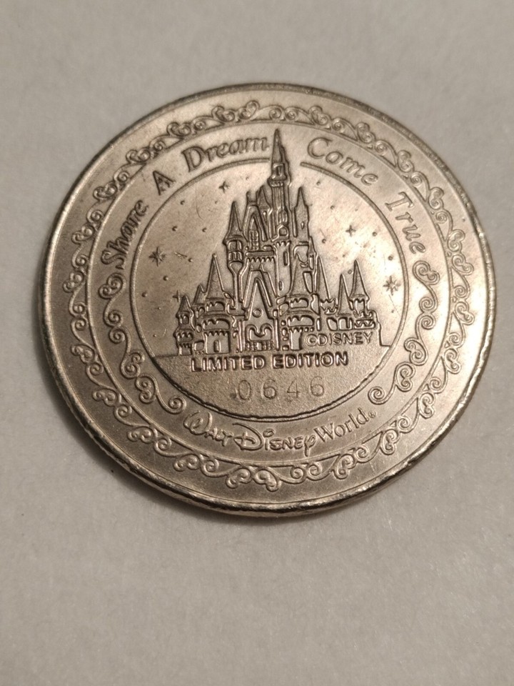 WALT DISNEY WORLD commemorative Limited Edition 0646.. Coins.. SILVER ...